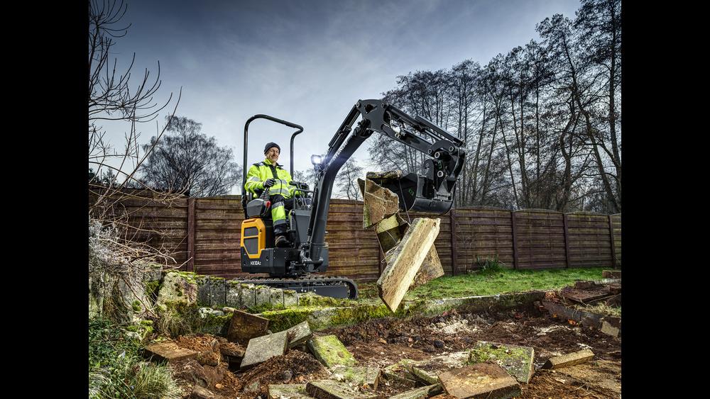 EHN Magazine - Hyundai's tiny titan | Executive Hire News
