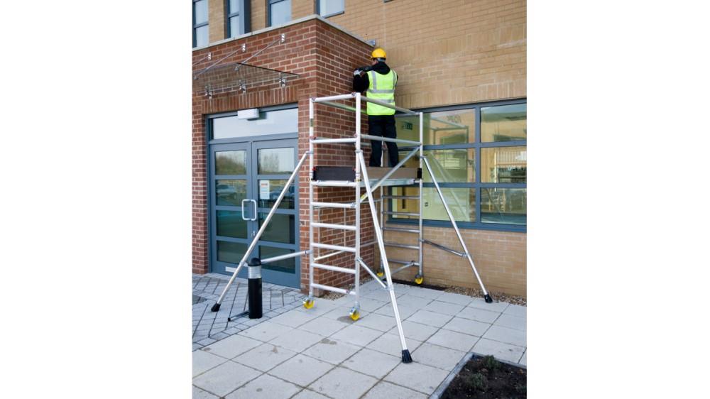 EHN Magazine - Youngman MiniMax up to standard