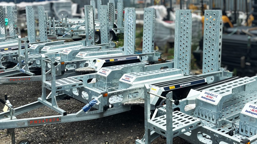 EHN Magazine - Indespension in mega trailer order